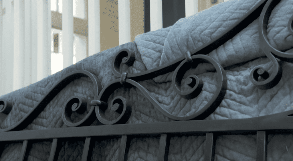 Custom Iron Gates: Ultimate Guide to Aesthetics, Security, and Maintenance